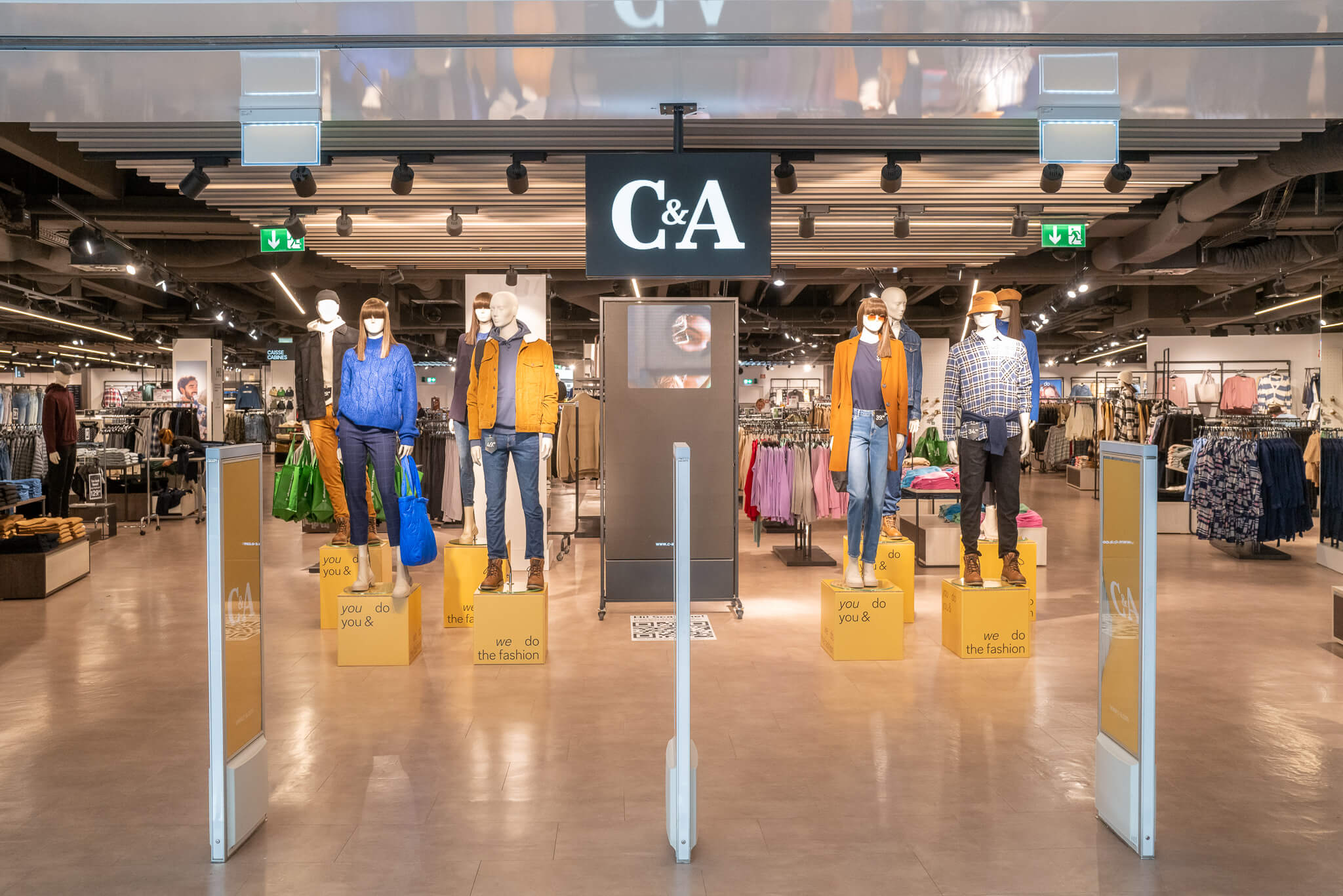 H&M - Fashion mode hommes et femmes à Balexert Genève