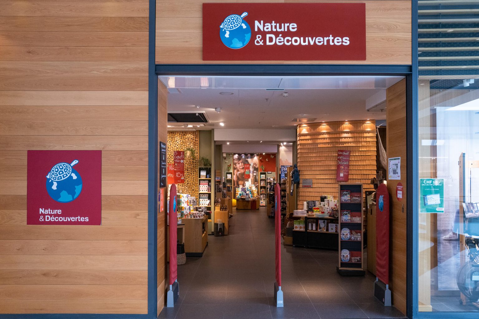 Interdiscount - Produit informatique et bureautique à Balexert Genève
