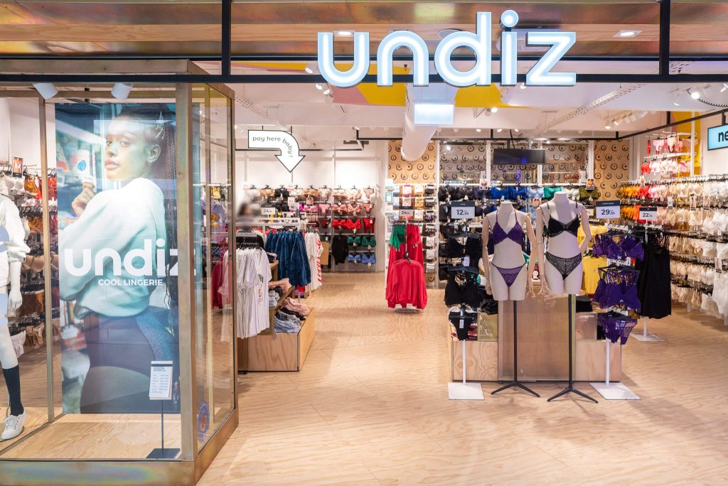 Découvrez une large sélection de boutiques à Balexert Genève
